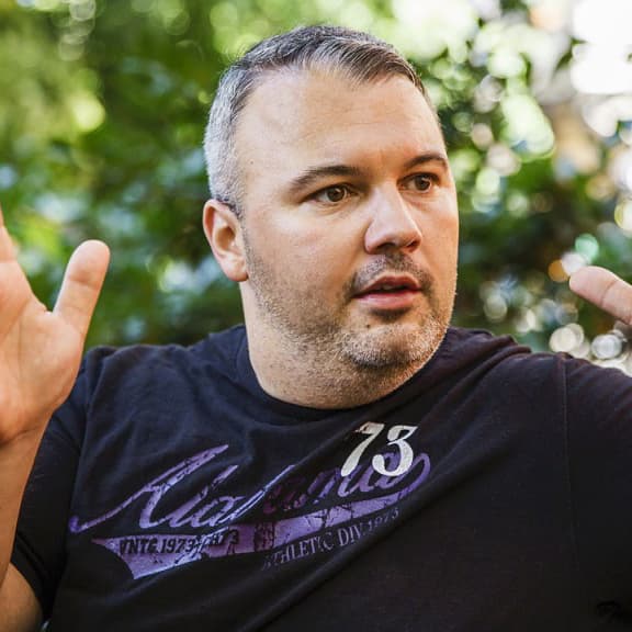 A legjobb magyar stand up humoristák - TOP24|24.hu