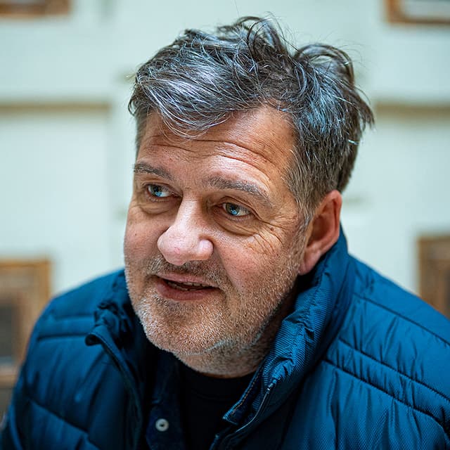 A legjobb magyar stand up humoristák - TOP24|24.hu